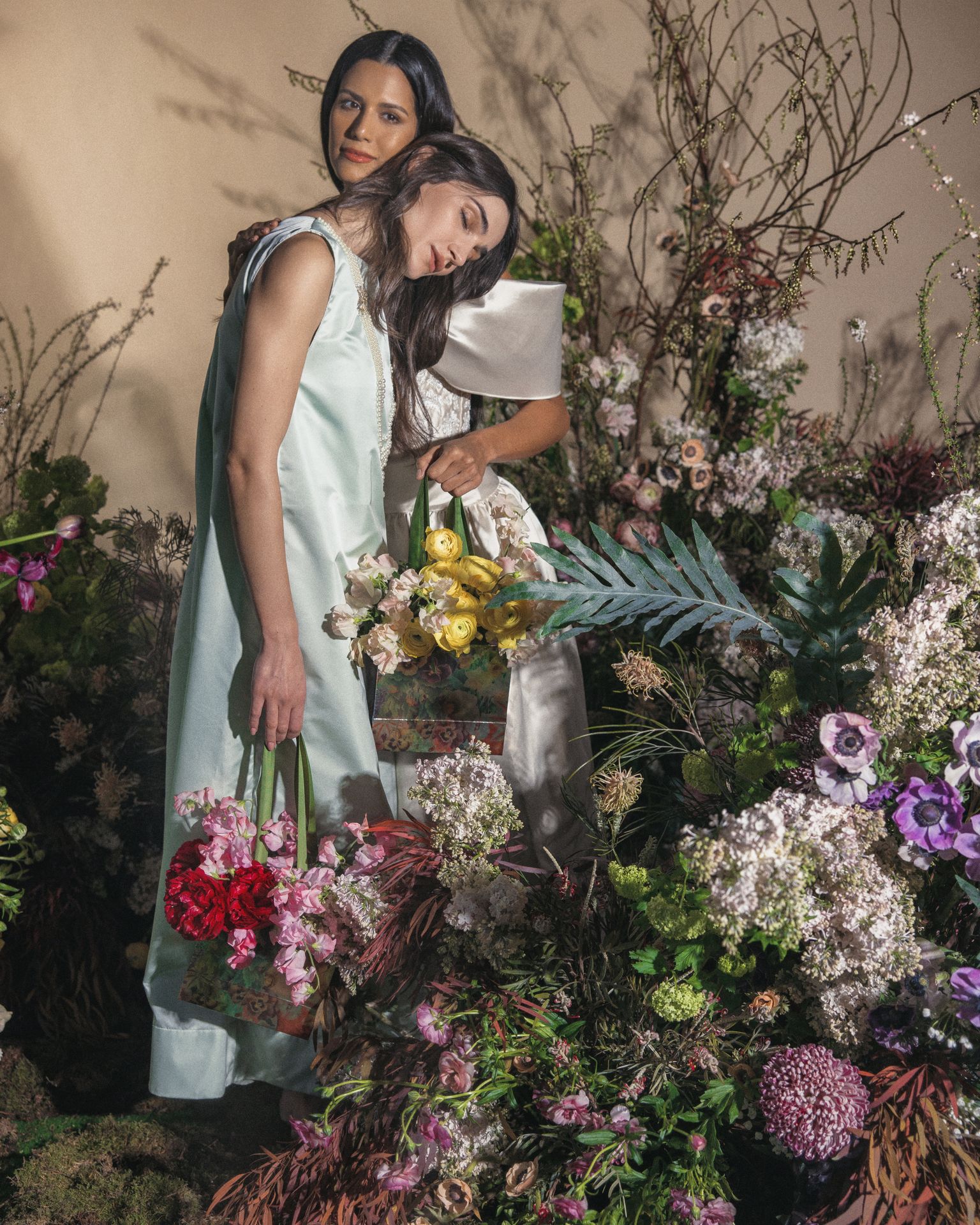 Online Flowers Delivery | Flower Shop Qatar| Bliss Flower Boutique